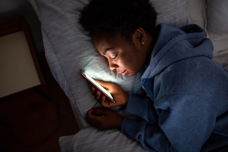 Como combater a insônia: 19 dicas práticas para dormir bem!